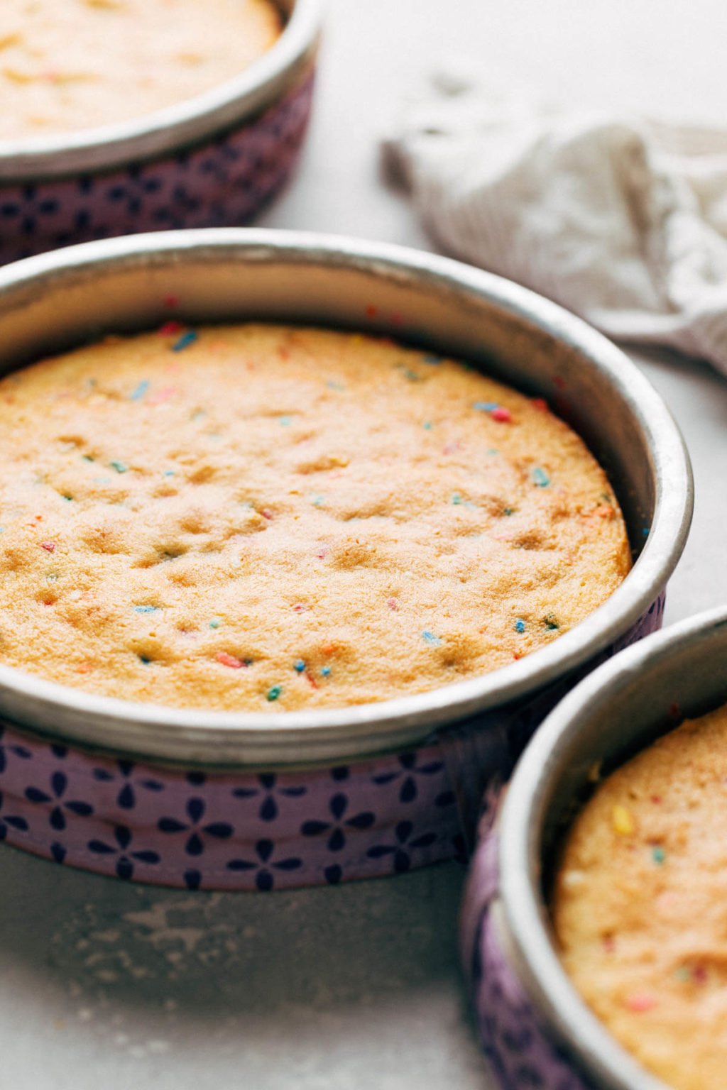 How To Frost A Cake - Beginner's Guide | Butternut Bakery